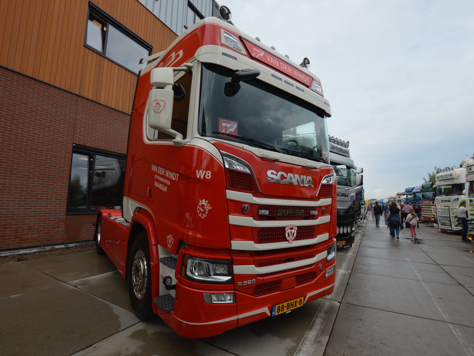 Van der Windt in De Lier viert 100-jarig Jubileum - Oozo.nl